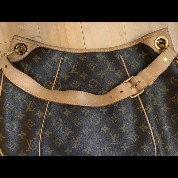 Louis Vuitton | Bags | Louis Vuitton Galliera Gm Monogram Shoulder Bag ...